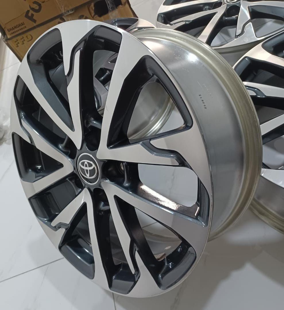 Rim 18 ori toyota enkei..7jj et40.. condition 90%new.. sesuai utk ...