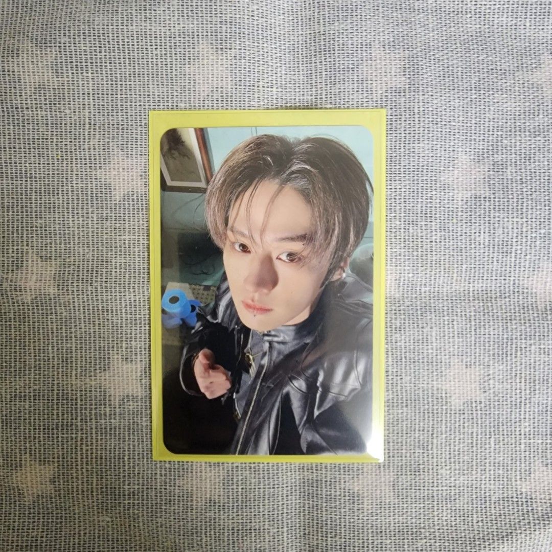 Skz Lee know photocard pc Stray kids, Everything Else, Others on Carousell