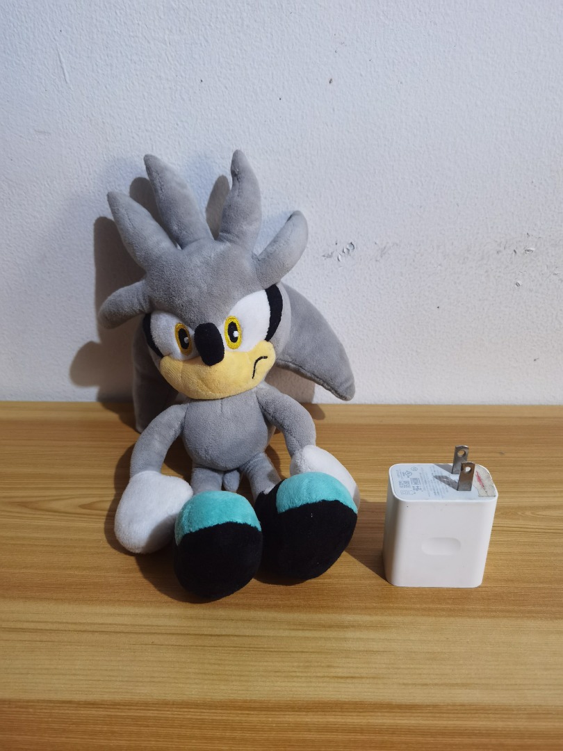 Sonic the Hedgehog - Silver Plush, Hobbies & Toys, Toys & Games on ...