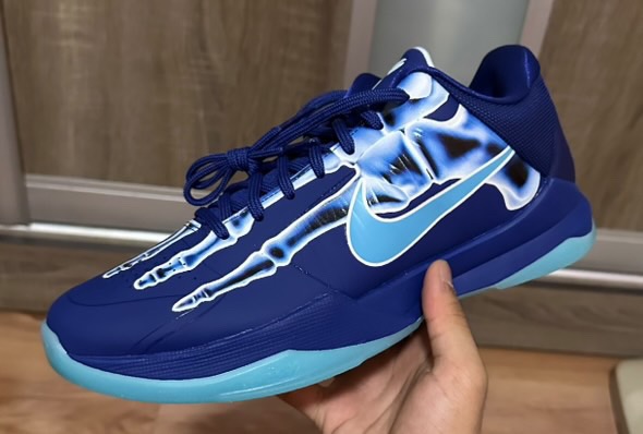 Zoom Kobe 5 Protro 'X-Ray', Men's Fashion, Footwear, Sneakers on Carousell
