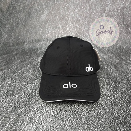Alo Yoga Black Mini Font Classic Baseball Cap, Fesyen Wanita, Aksesoris ...