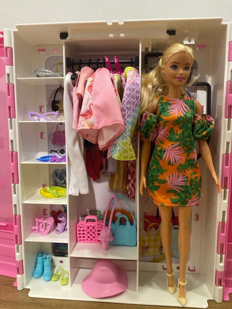 Barbie wardrobe box set, Hobbies & Toys, Toys & Games on Carousell