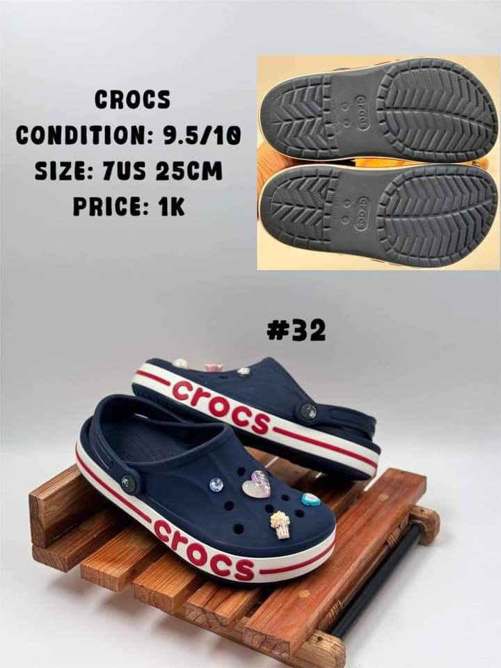 Crocs 24cm, Women's Fashion, Footwear, Sandals on Carousell