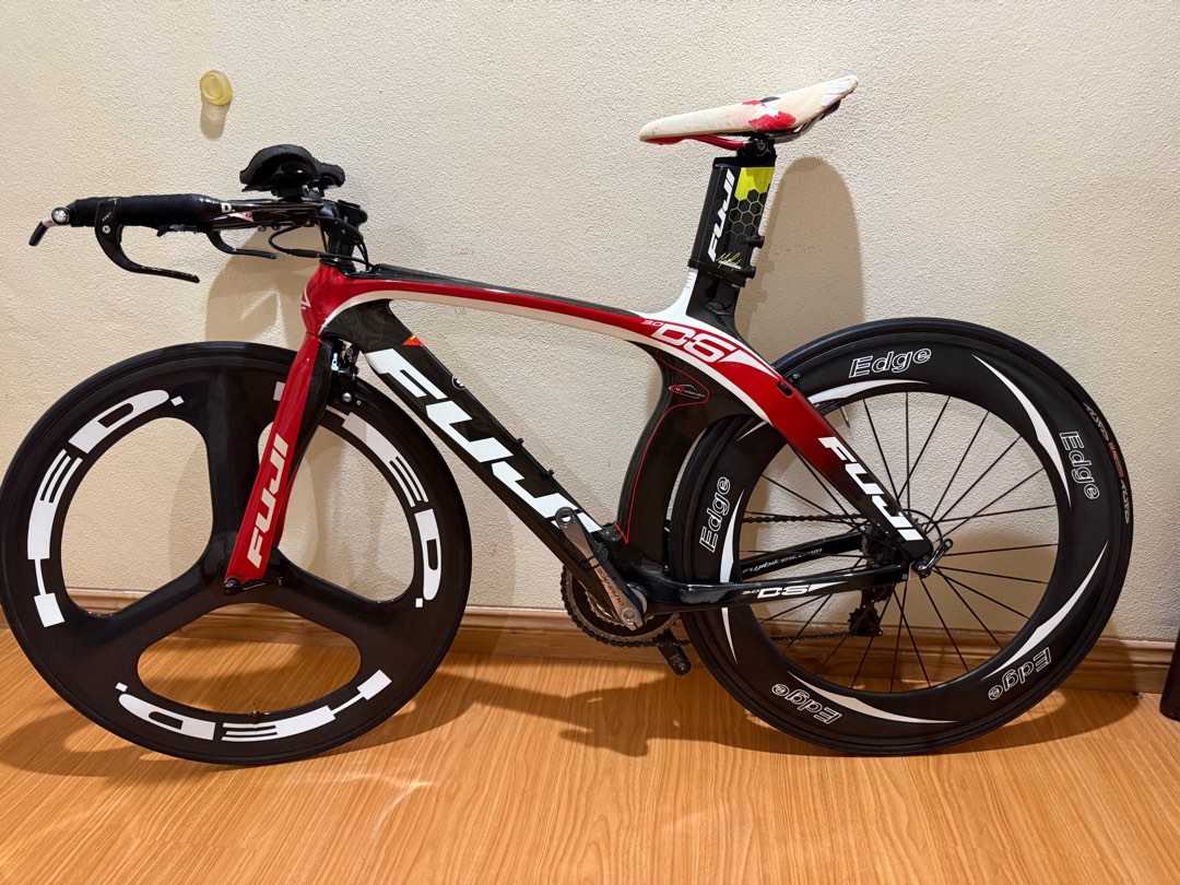 Fuji D6 3.0 TT Time Trial Triathlon Bike XS, Sports Equipment, Bicycles ...