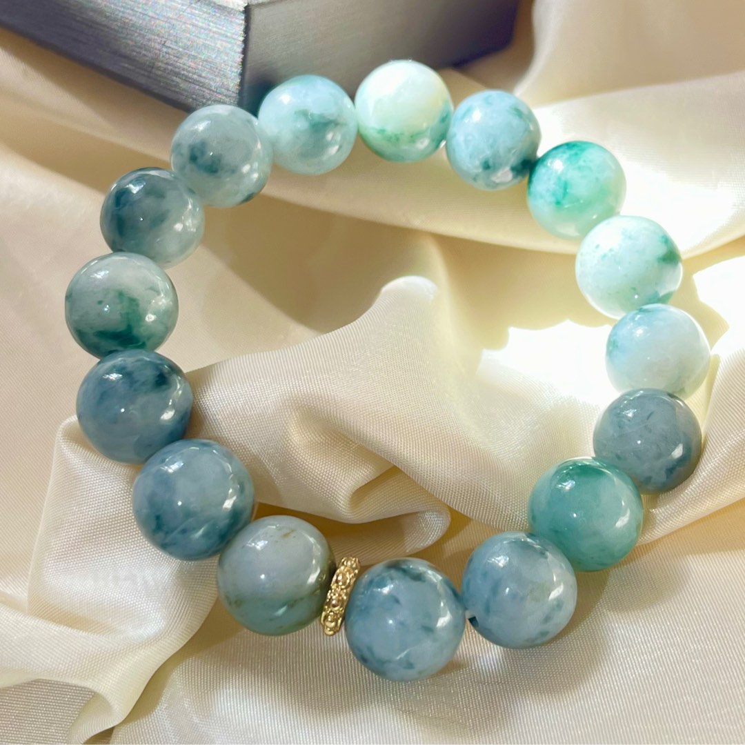 High Graded Jadeite Jade Beaded Bracelet ( 12.5mm) Green Floating ...