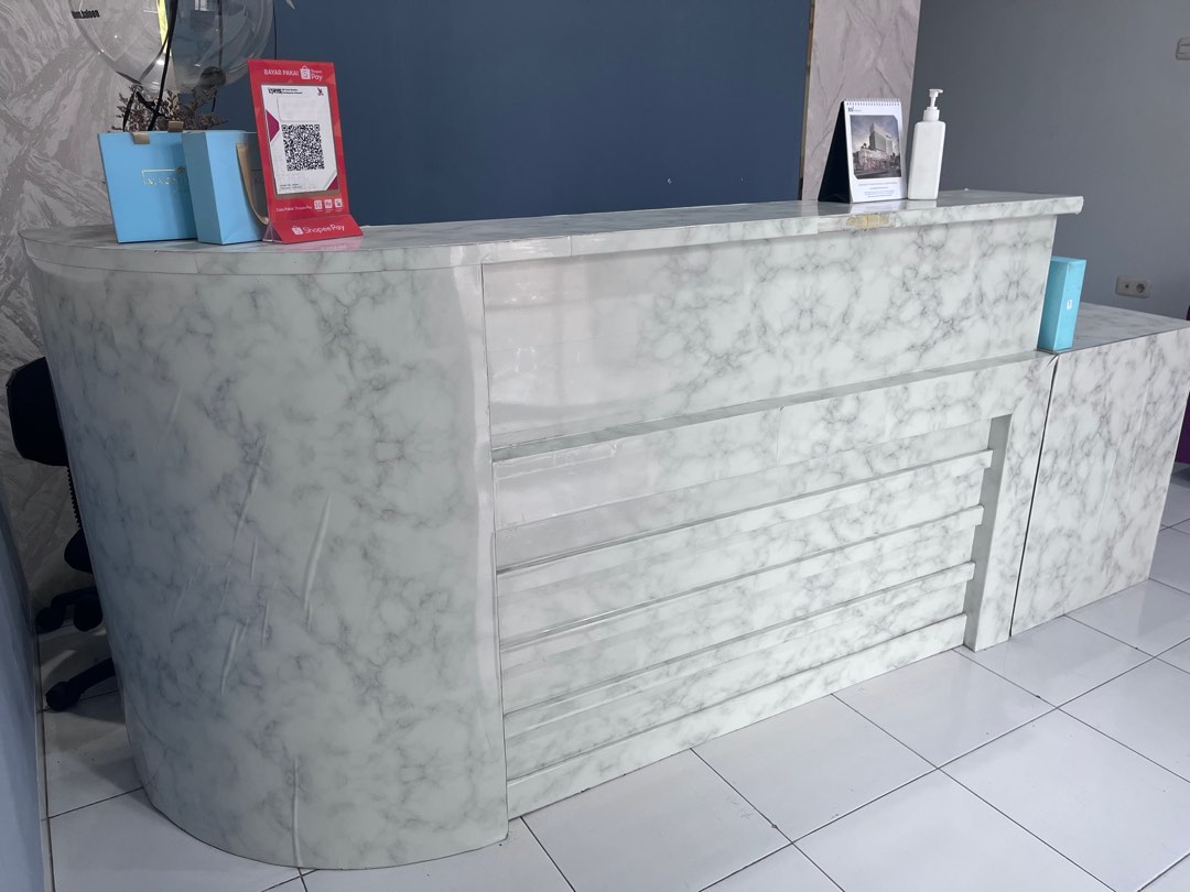 Meja Admin ToKo, Perabotan Rumah di Carousell