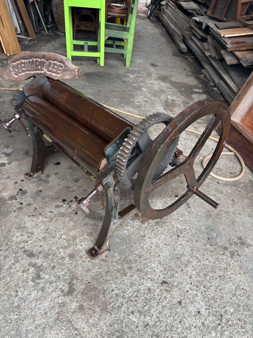 Mesin getah antik ( size besar / heavy duty ), Furniture & Home Living ...