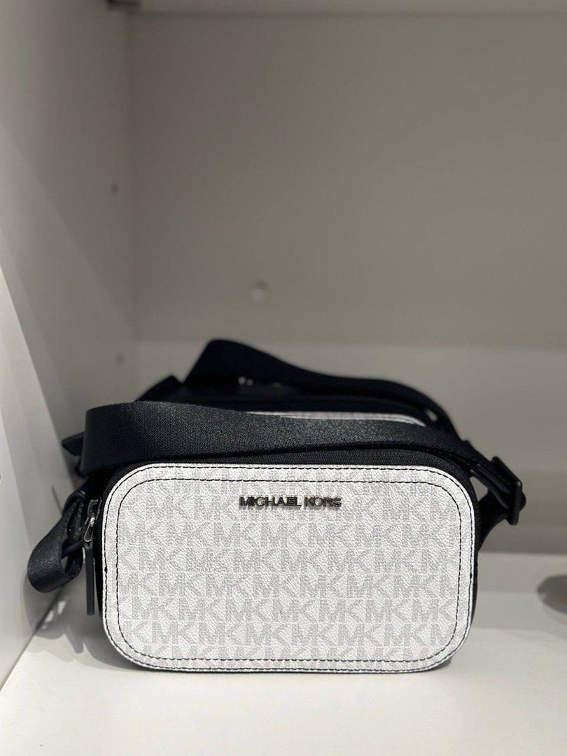 MK COOPER CAMERA BAG, Everything Else, Others on Carousell