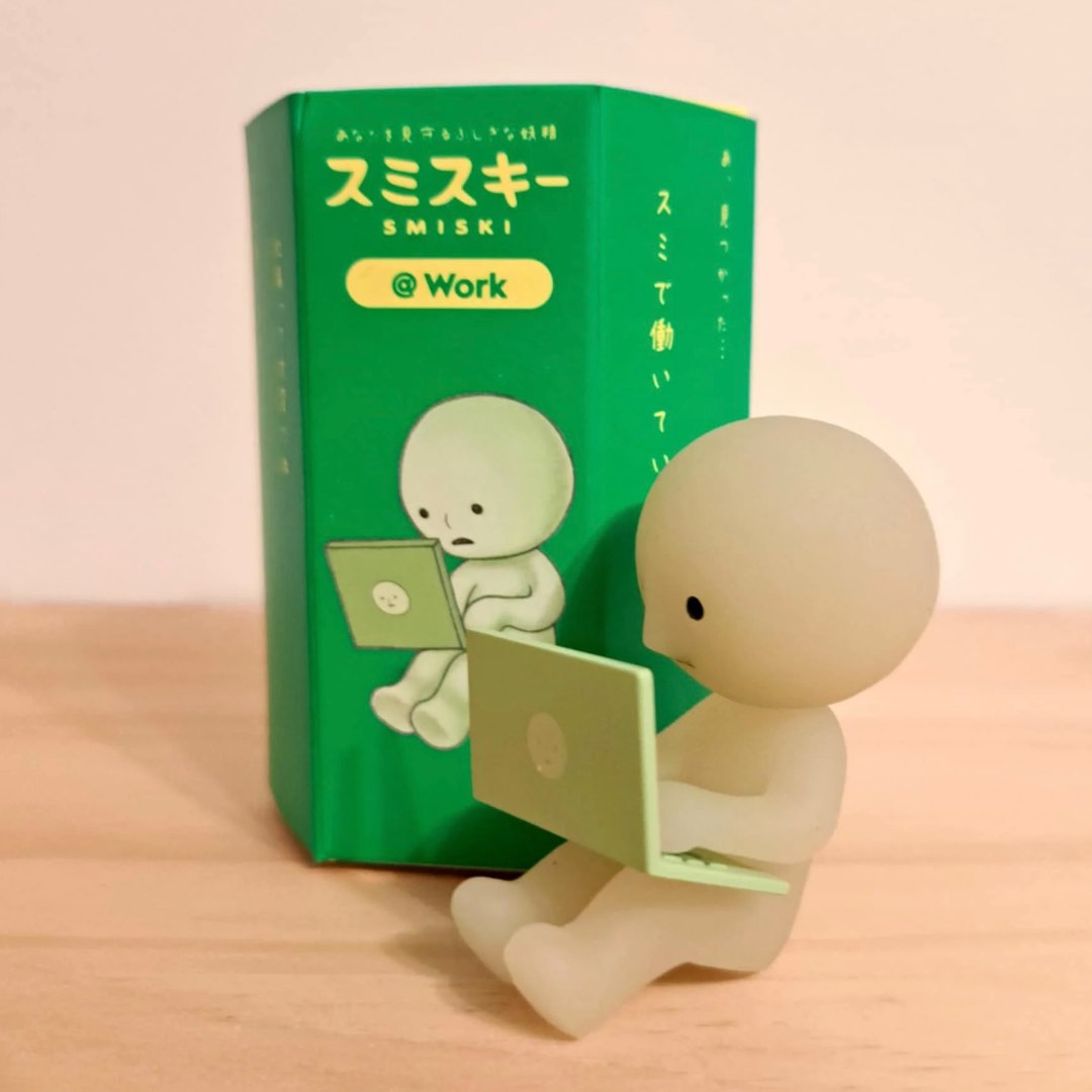 Smiski Work Series - Smiski Researching / Laptop (Ready Stock), Hobbies ...