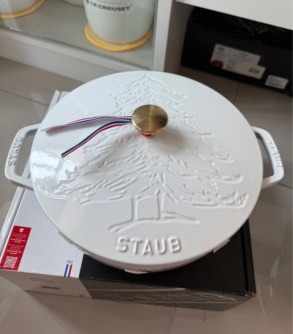 Staub French Oven - Pine Tree 24cm white, Furniture & Home Living ...