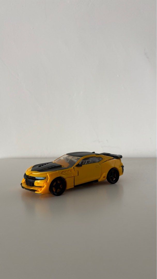 Transformers AOE & TLK Bumblebee Set, Hobbies & Toys, Toys & Games on ...