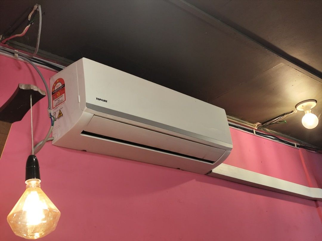 Aircond 2hp topaire, TV & Home Appliances, Air Conditioners & Heating ...