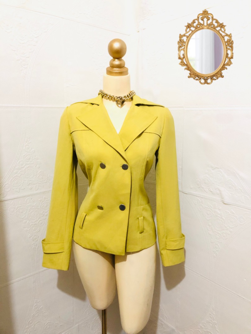 Beautiful Yellow Trenchcoat Top, Women's Fashion, Coats, Jackets and ...