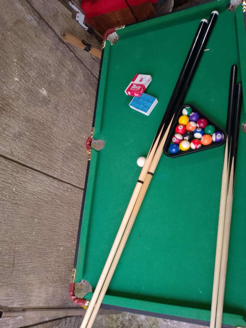 Billiard table set, Hobbies & Toys, Toys & Games on Carousell