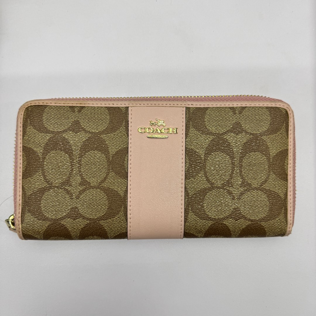 Coach Accordion Zip Wallet, Women's Fashion, Bags & Wallets, Wallets ...