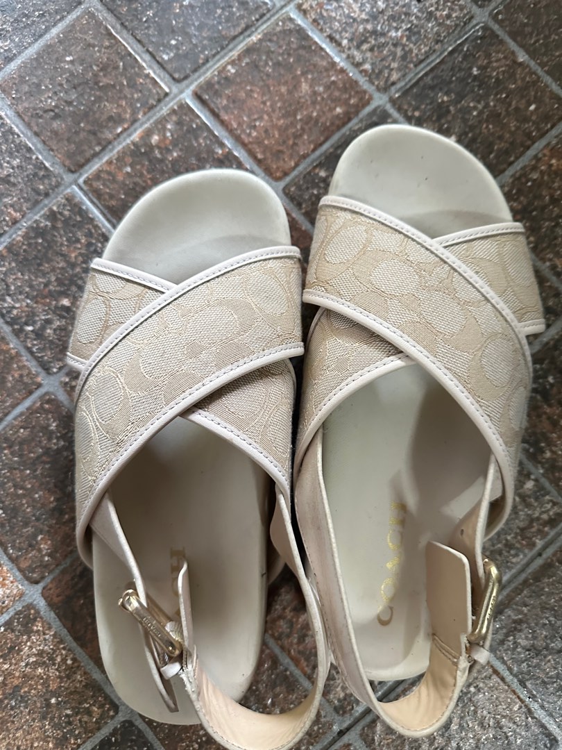 Coach sandle, Women's Fashion, Footwear, Flats on Carousell