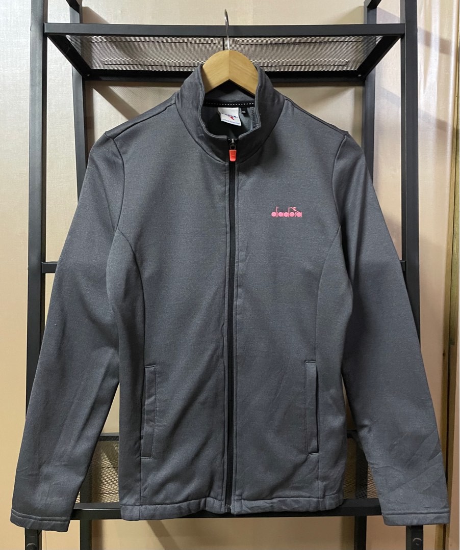 Diadora Tracktop, Women's Fashion, Activewear on Carousell