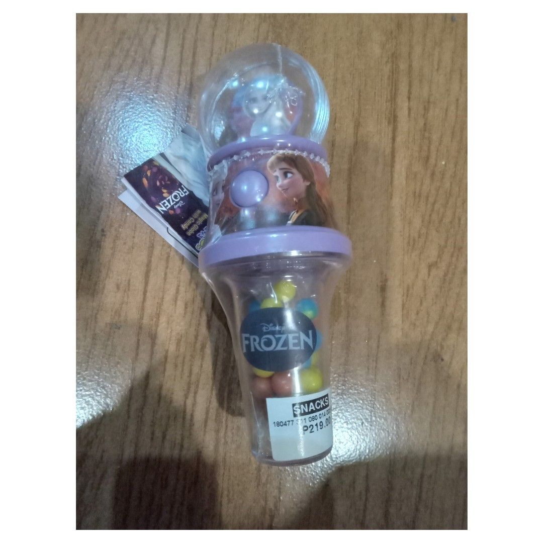 Disney Frozen. Queen Elsa and Princess Anna. Juju Magic snowing globe ...