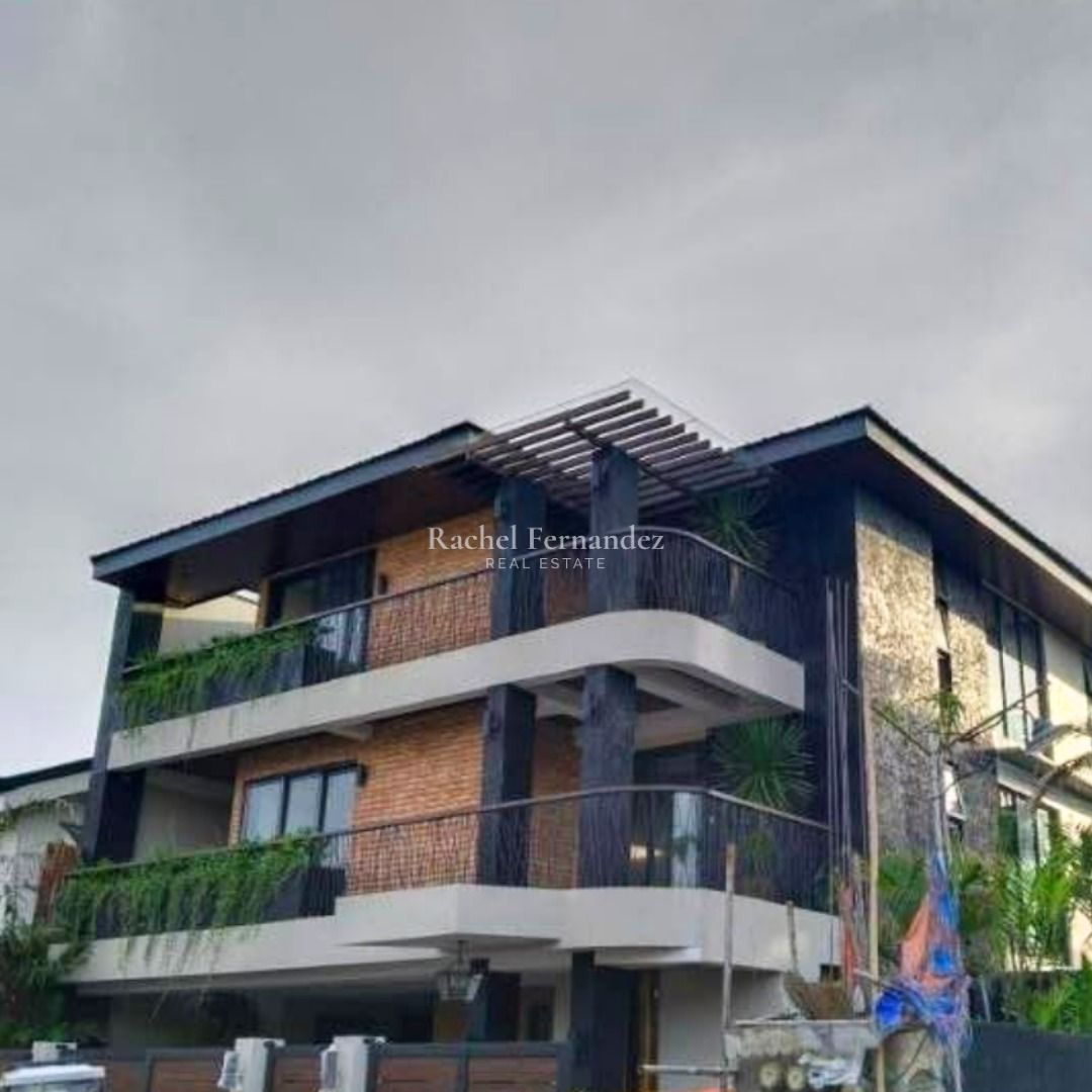 FOR SALE: Merville Park Subdivision, 3 Storey House and Lot, Property ...