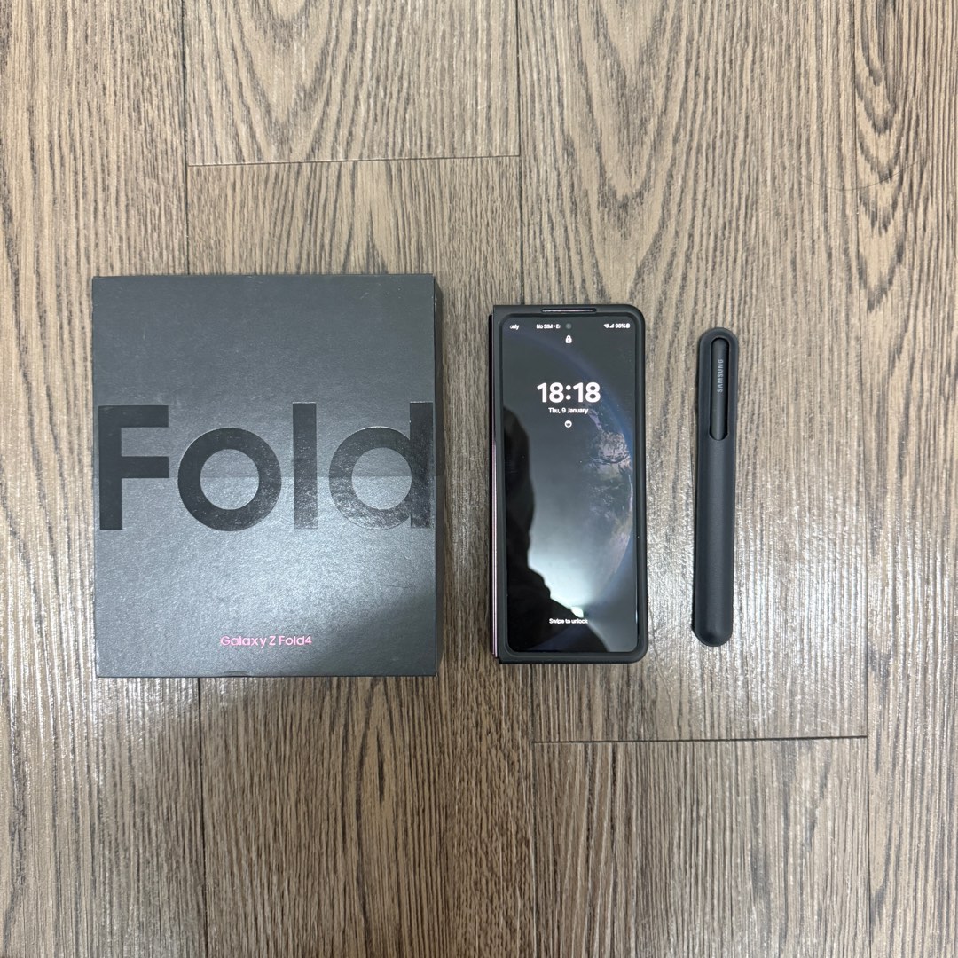 Galaxy Z Fold 4 Burgundy 256GB, Mobile Phones & Gadgets, Mobile Phones ...