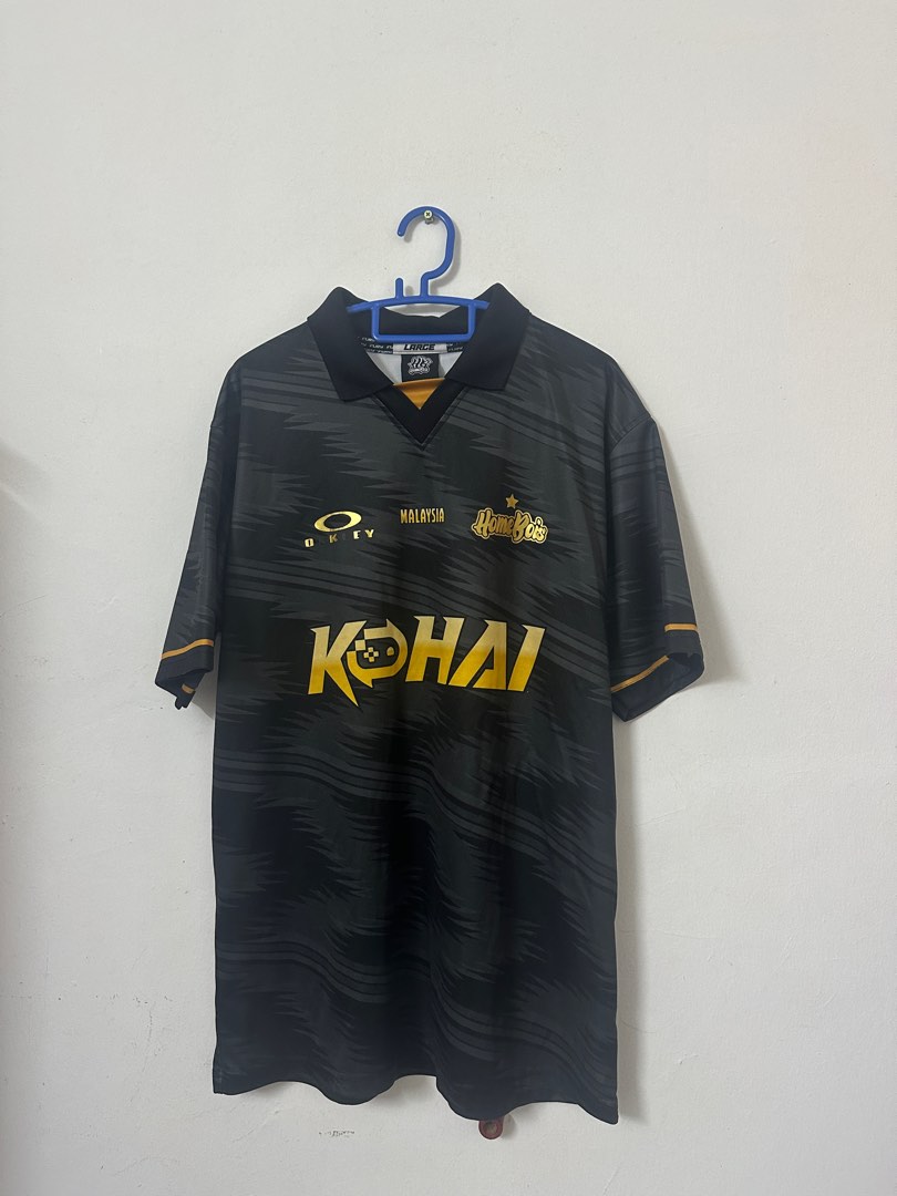 Homebois M5 Official Merchandise Jersey, Men's Fashion, Activewear on ...