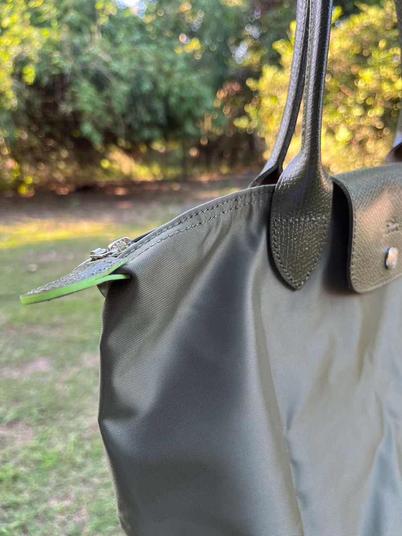 Japan OG longchamp Army green series Club, Women's Fashion, Bags ...