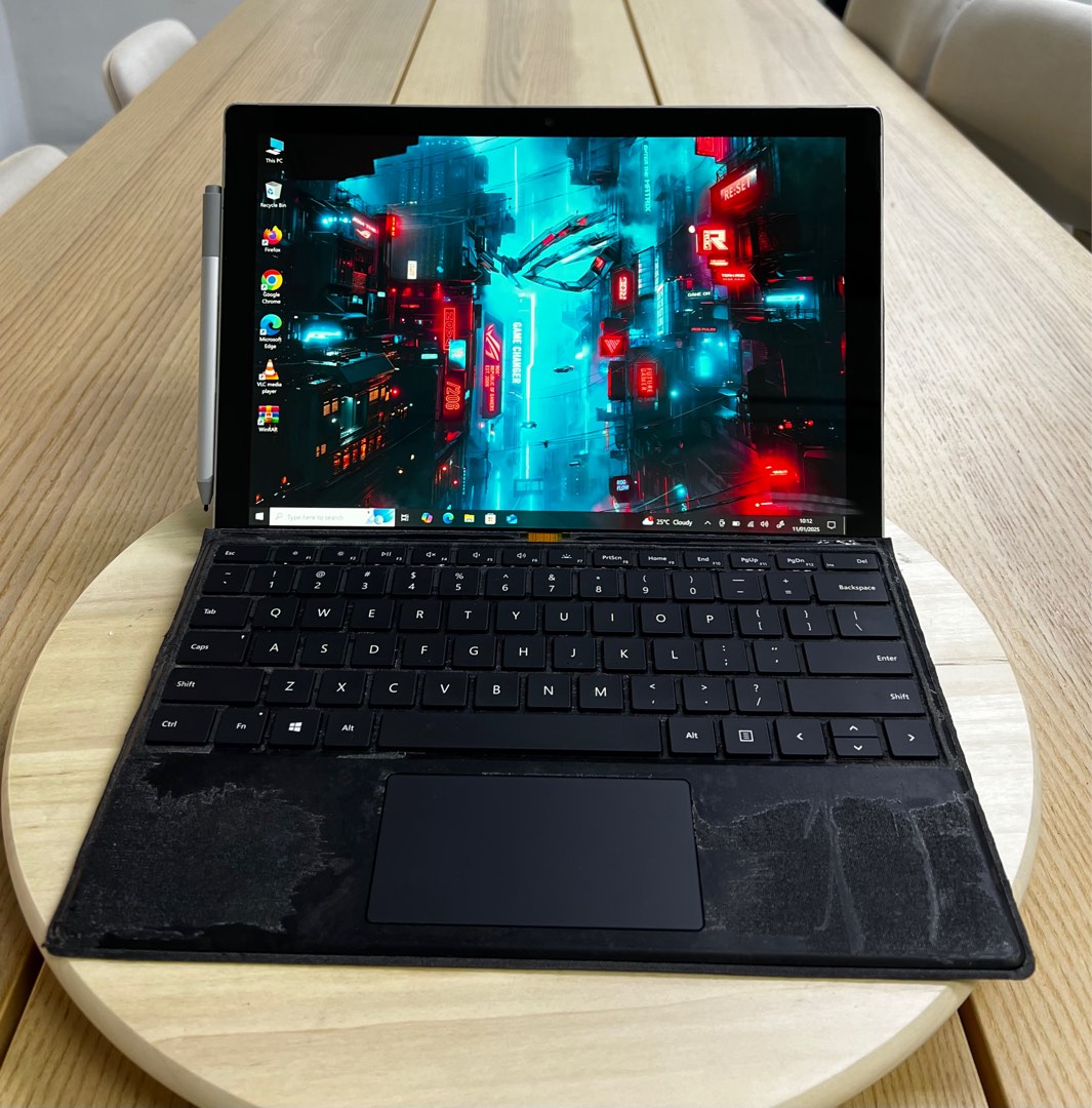 Microsoft Surface Pro Touchscreen i7 7GEN, Computers & Tech, Laptops ...