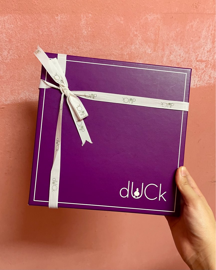 Original duck box with wrapping RM10, Women's Fashion, Muslimah Fashion ...