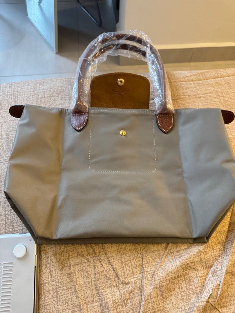 (ORIGINAL) Longchamp Le Pliage M size Long handle, Women's Fashion ...