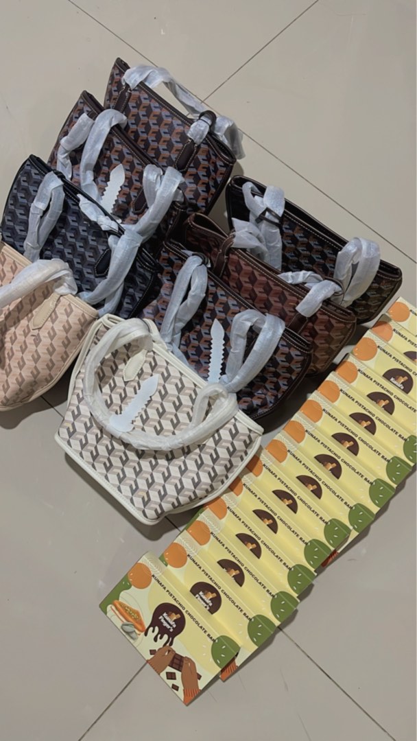 Ready mini russo christy ng, Fesyen Wanita, Tas & Dompet di Carousell