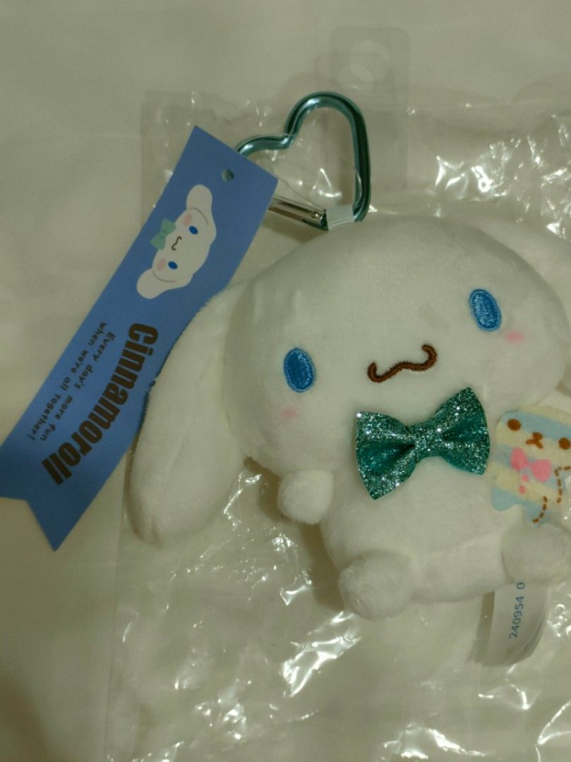 Sanrio [Authentic] cinnamonroll heart keychain hugging teddy bear ...
