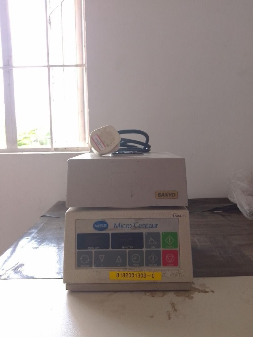 SANYO MSE MICRO CENTAUR MSB010.CX1.1 LABORATORY CENTRIFUGE, Health & Nutrition, Medical Supplies ...