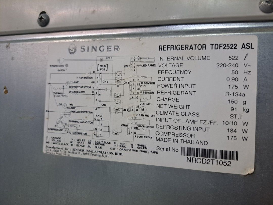 SINGER Fridge freezer 2door good condition one month warntey ada, TV ...