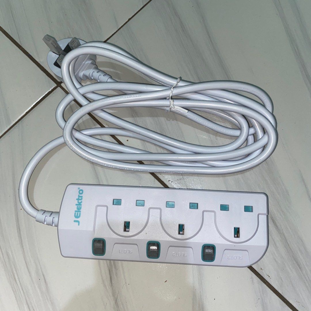 PRELOVED COLOKAN UNIVERSAL KAKI TIGA POWER SOCKET TERMINAL ADAPTOR ...