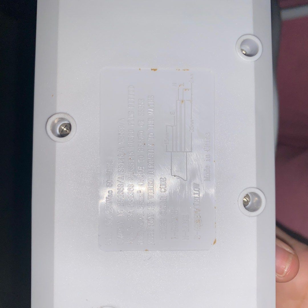 PRELOVED COLOKAN UNIVERSAL KAKI TIGA POWER SOCKET TERMINAL ADAPTOR ...