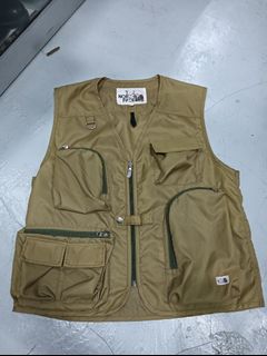 VEST THE NORTH FACE, Men's Fashion, Tops & Sets, Vests on Carousell
