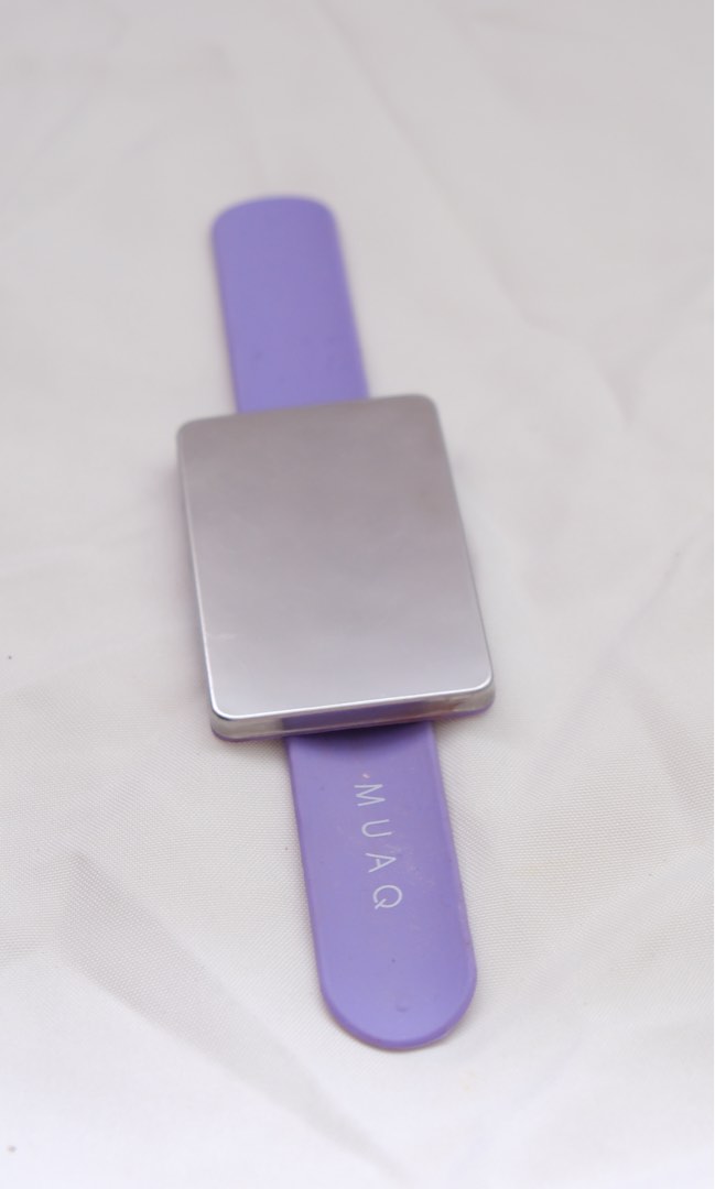 Wrist Mixing Palette, Beauty & Personal Care, Face, Makeup on Carousell