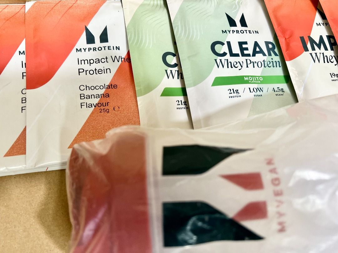 抵！ Myprotein Combo MP shaker 600ml (Black) with 13x individual whey ...