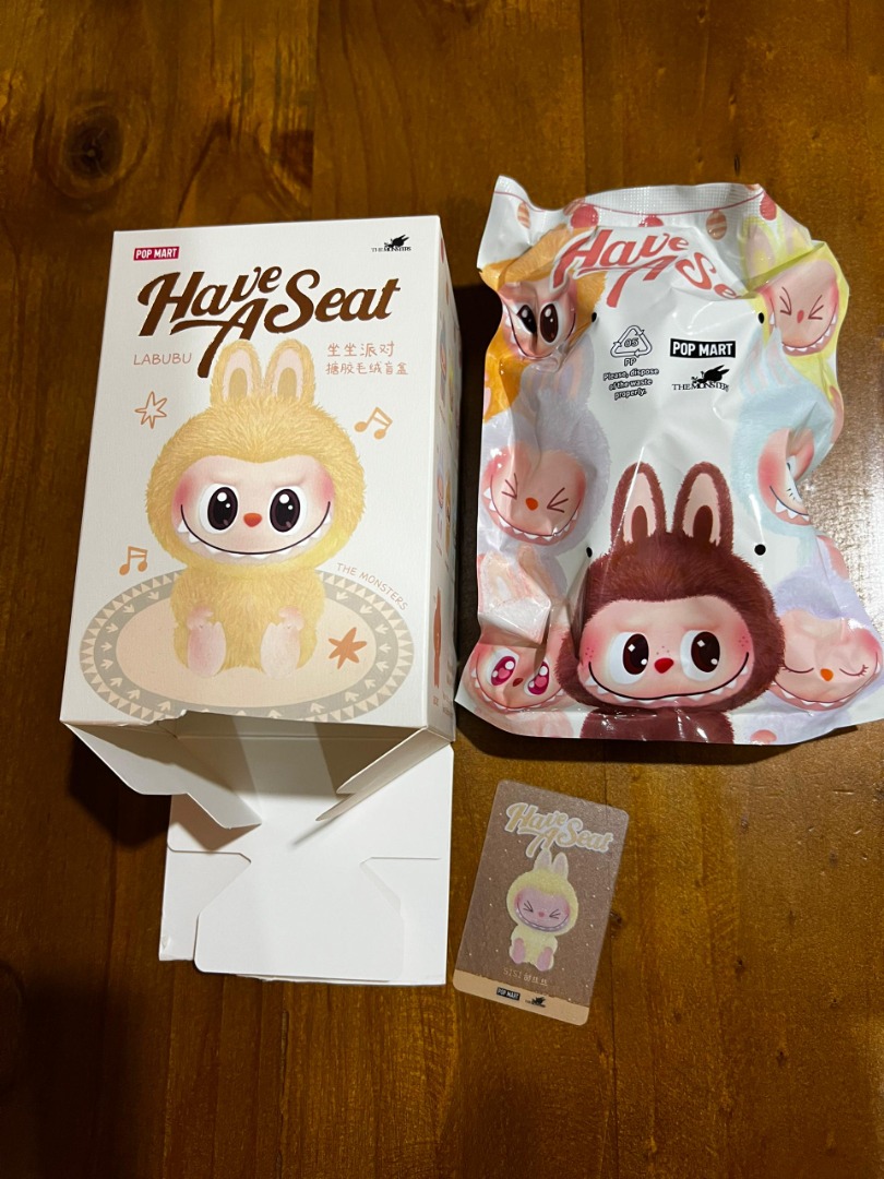 [Authentic] Unsealed Popmart LABUBU V2 - SISI yellow, Hobbies & Toys ...
