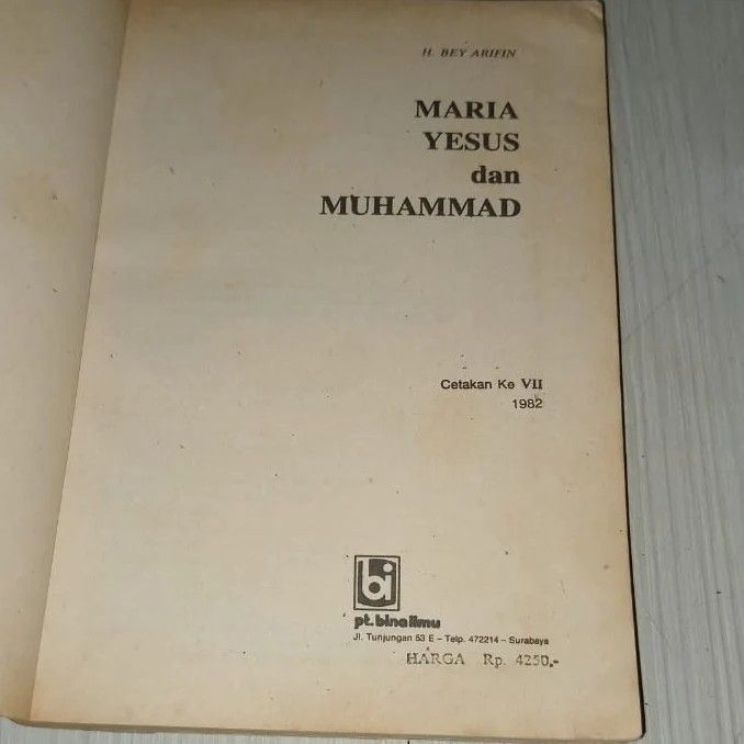 Buku Maria Yesus Dan Muhammad, Buku & Alat Tulis, Buku di Carousell