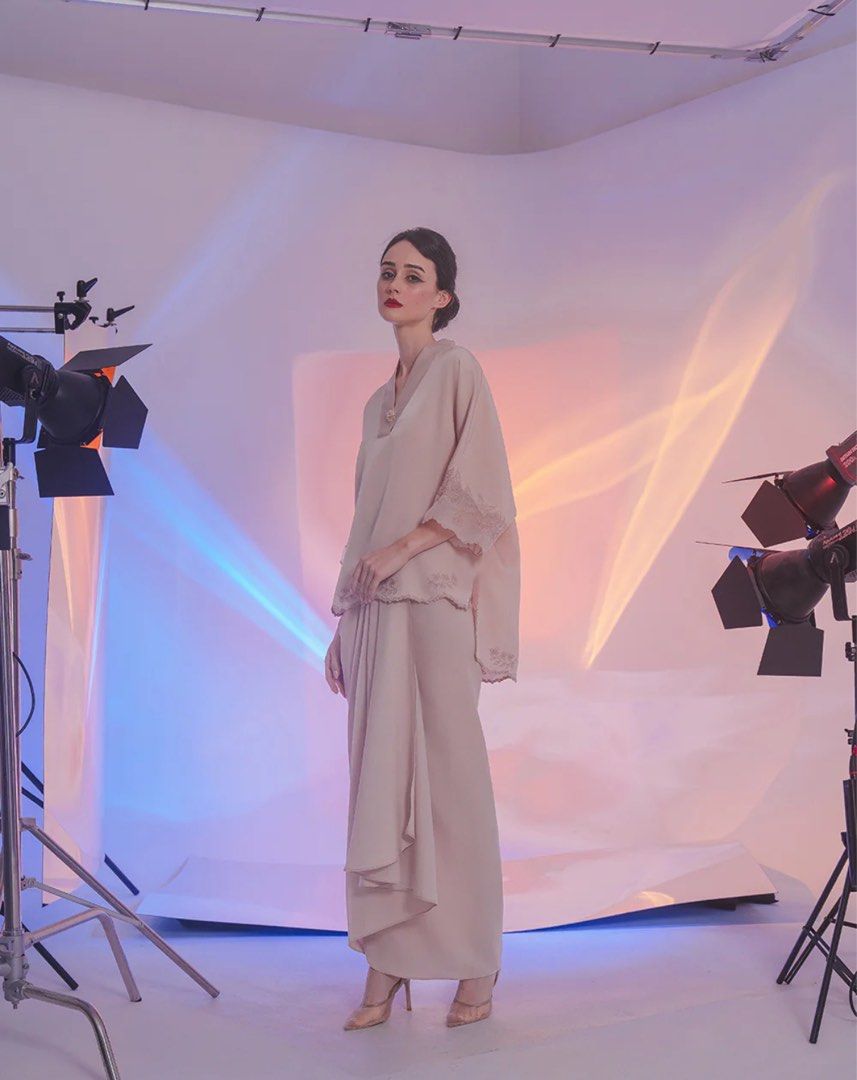 NEW WITH TAG DPLKL Davis Paul Lister Hayra Kurung in Nude, Women's ...