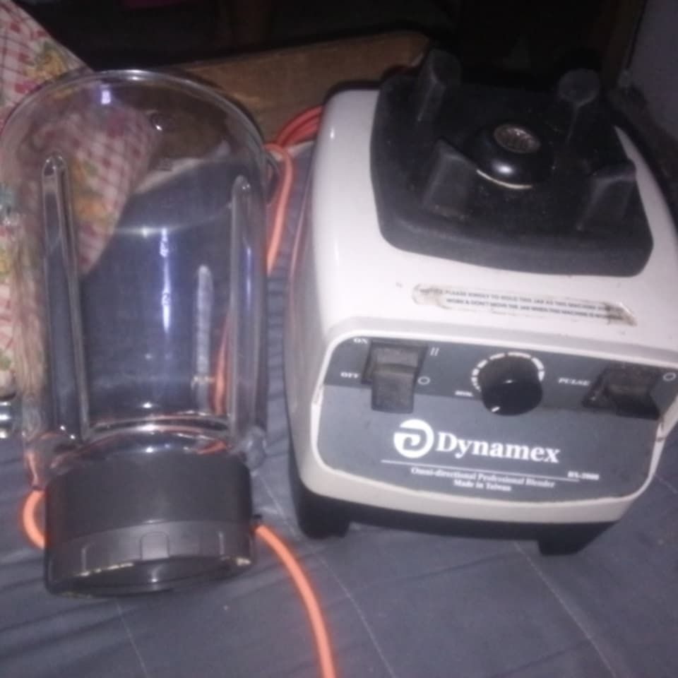 Dynamex dx 2000 blender, Food & Drinks, Other Food & Drinks on Carousell