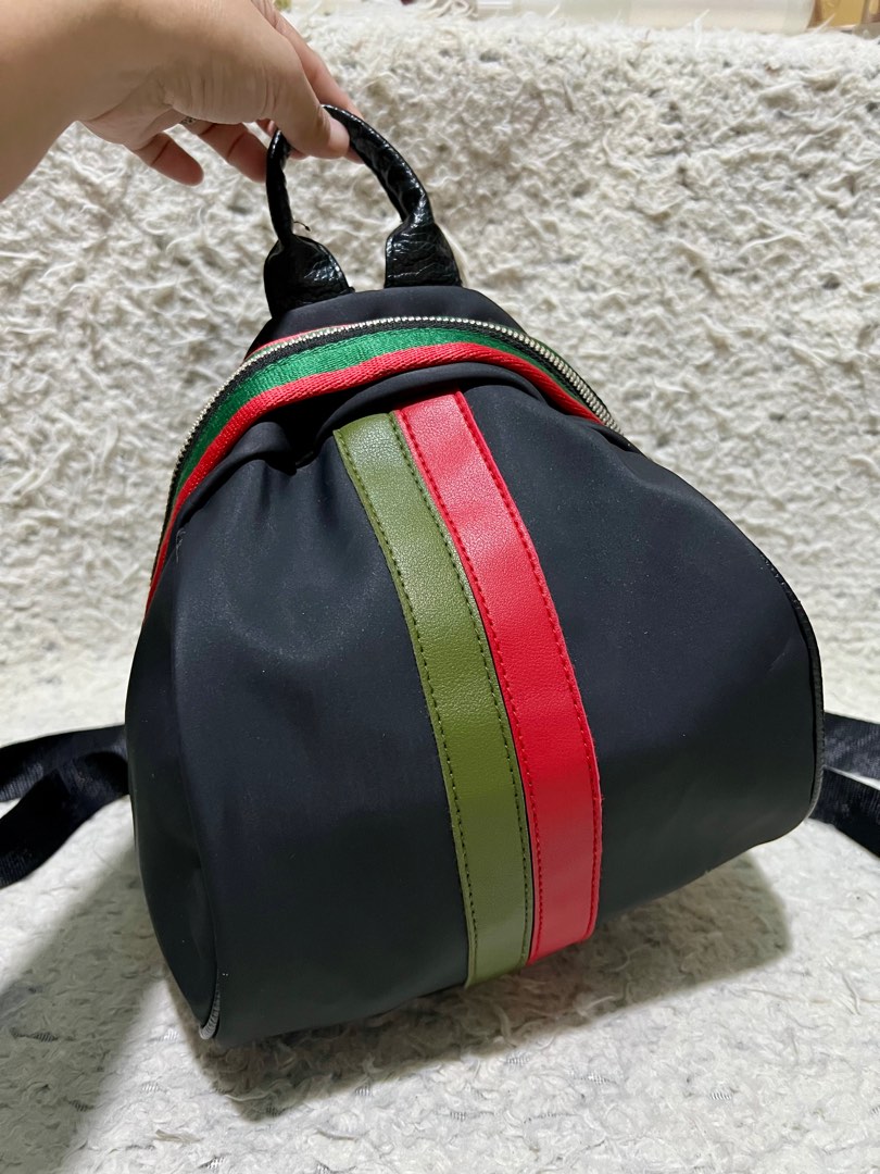 SALE! Egg shaped Black Medium Backpack, Women's Fashion, Bags & Wallets ...