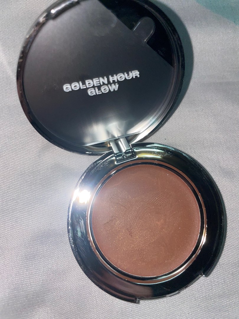 issy creme cheek bronzer, Beauty & Personal Care, Face, Makeup on Carousell