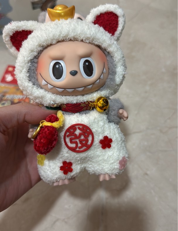Labubu V1 cny clothes/ lucky cat clothes, Hobbies & Toys, Memorabilia ...