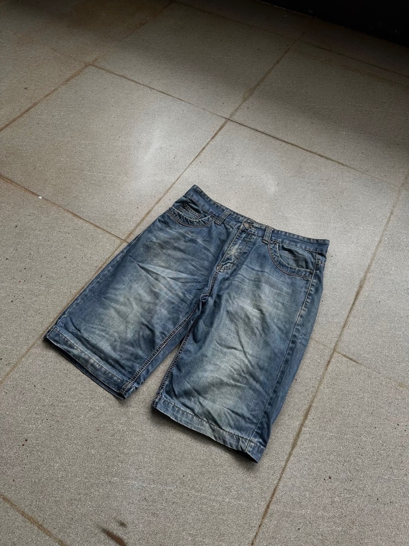 Levis Jorts, Men's Fashion, Bottoms, Jeans on Carousell