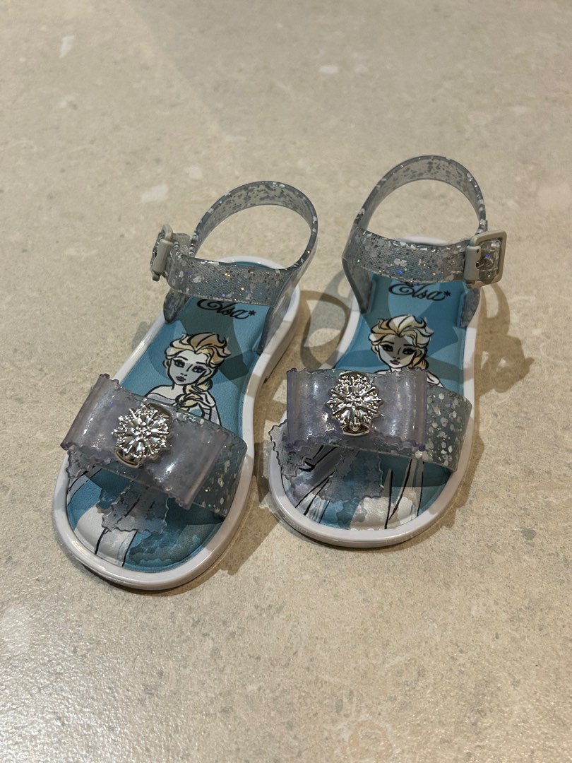 Mini Melissa Frozen size US 7, Babies & Kids, Babies & Kids Fashion on ...