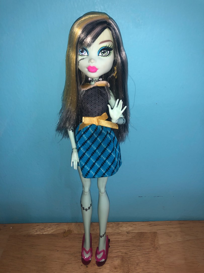 Monster High G1 Frankie Stein Picnic Casket, Hobbies & Toys, Toys ...