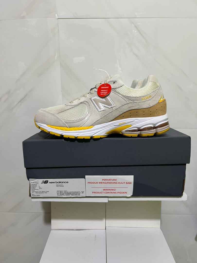 NEW BALANCE 2002r ORIGINAL 100% - M2002RFU, Fesyen Pria, Sepatu ...