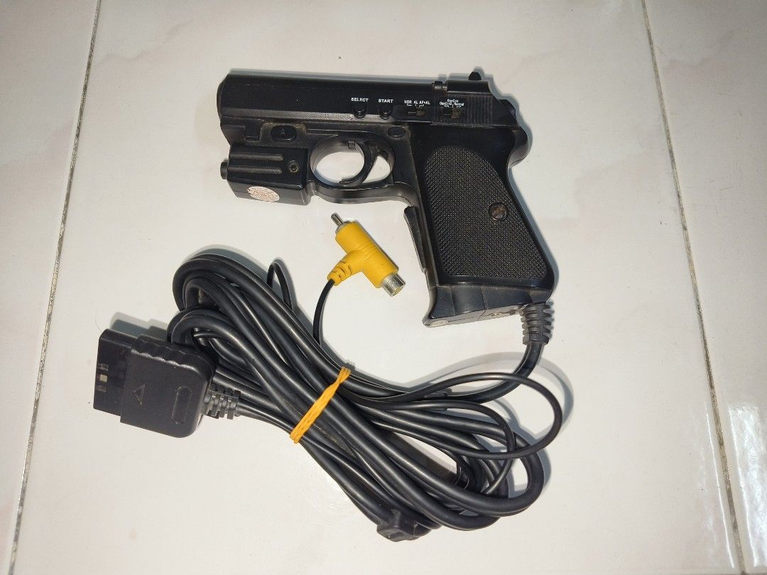 Playstation 2 PS2 Guncon, Video Gaming, Video Games, PlayStation on ...